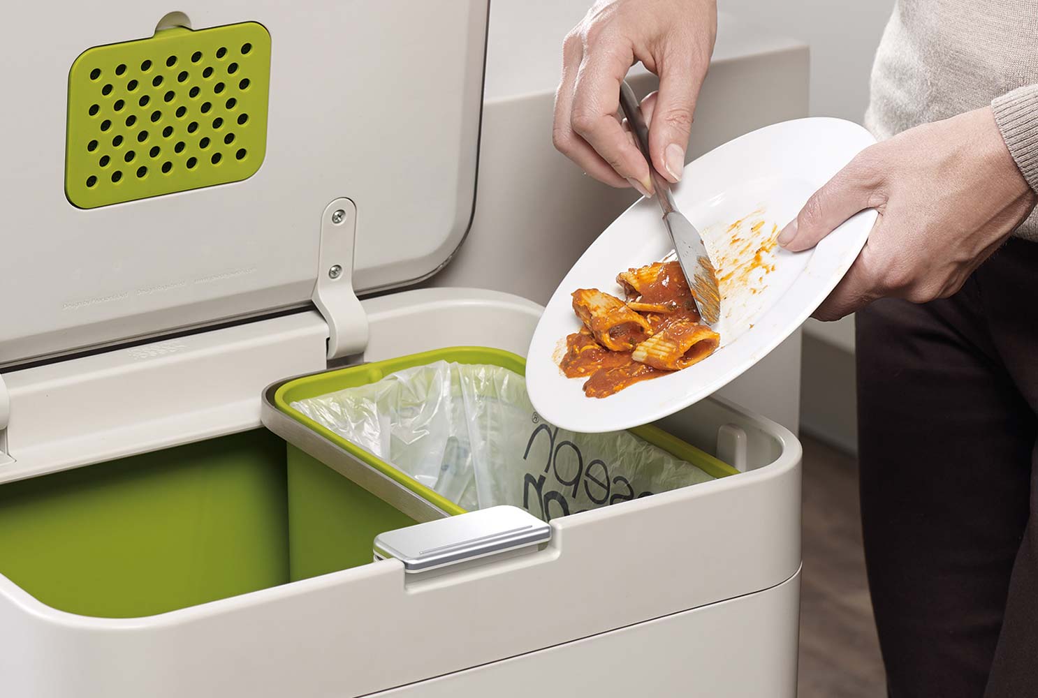 The Environmental Consequences of Improperly Disposed Kitchen Waste ...